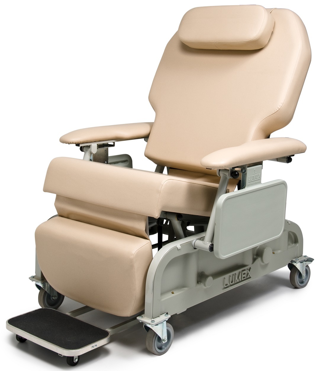 New power recliners for Six Nations dialysis unit